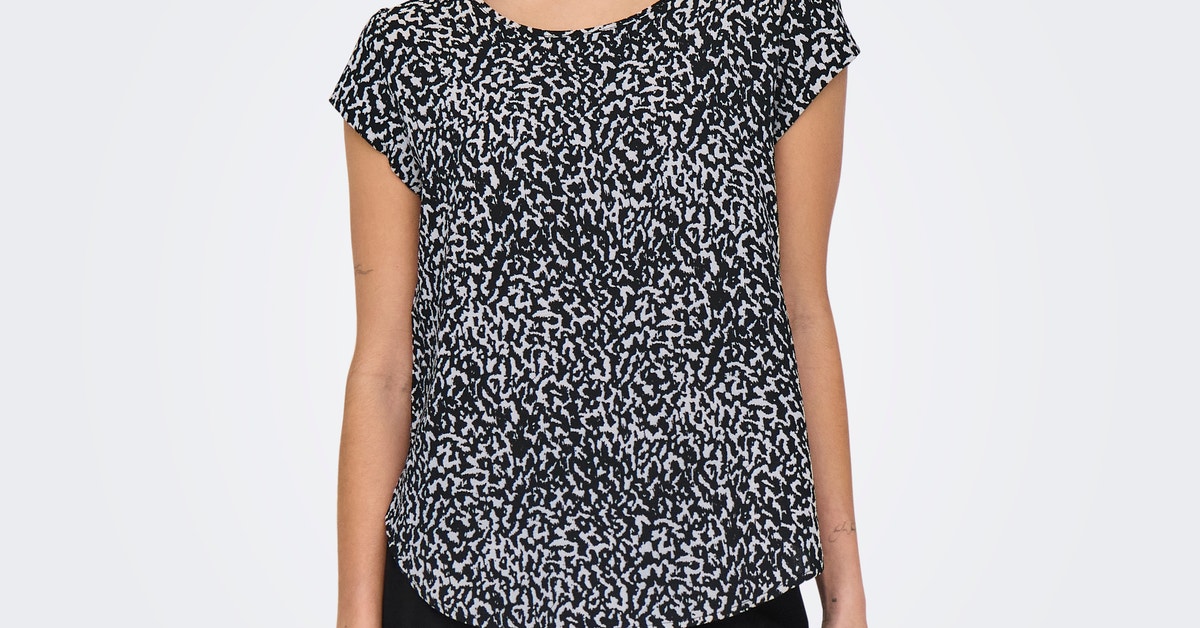 ONLVIC Top | Black | ONLY®