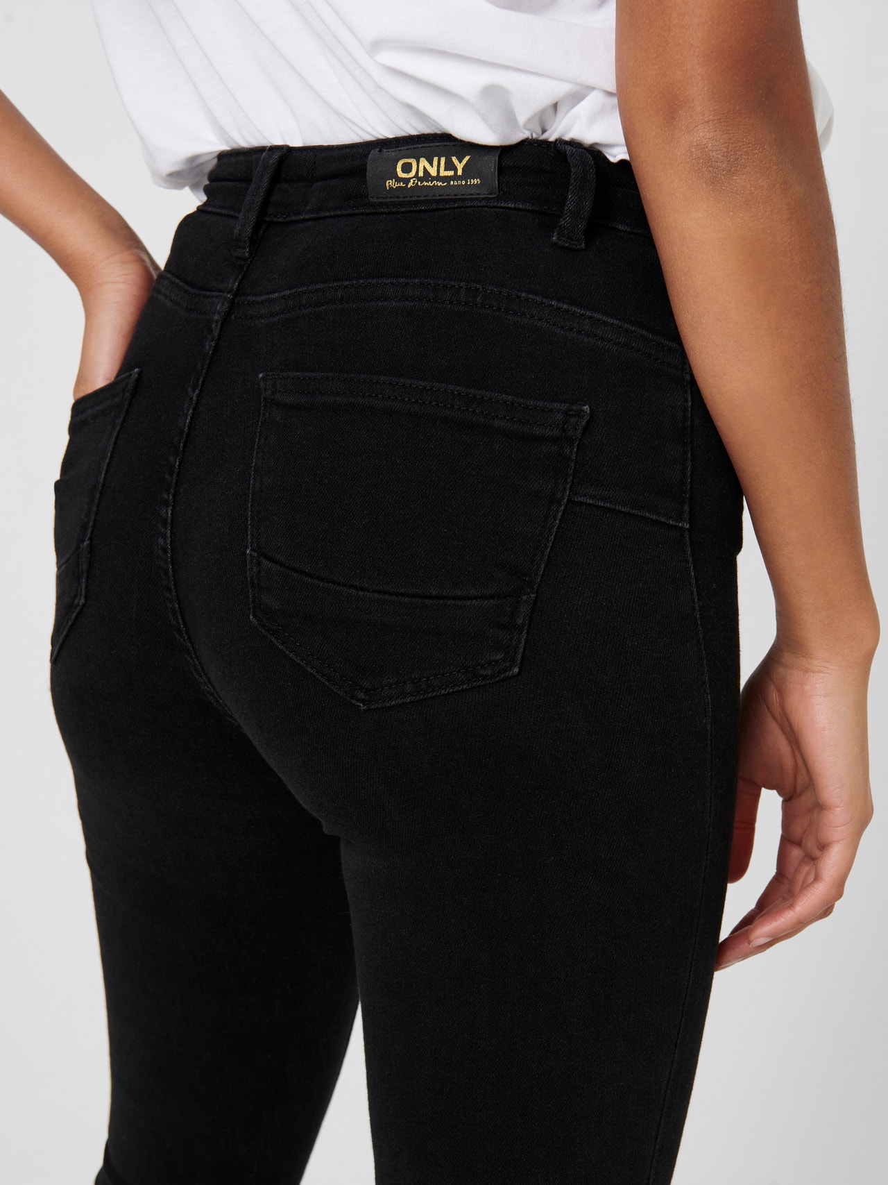 ONLPOWER Mid waist Skinny fit Jeans | Zwart | ONLY® ONLPOWER Mid waist Skinny fit Jeans | Zwart | ONLY®