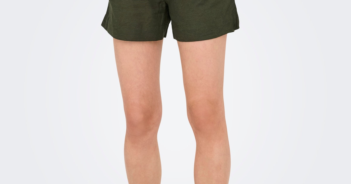 ONLVIVA Hohe Taille Komfort Fit Lässige Shorts | Dunkelgrün | ONLY®
