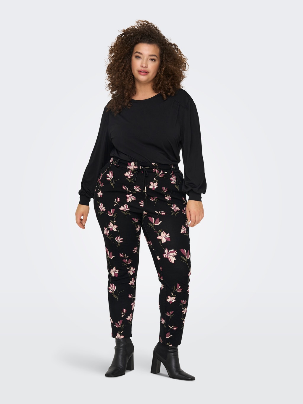 Curvy patroon klassieke Broek | Zwart | ONLY®