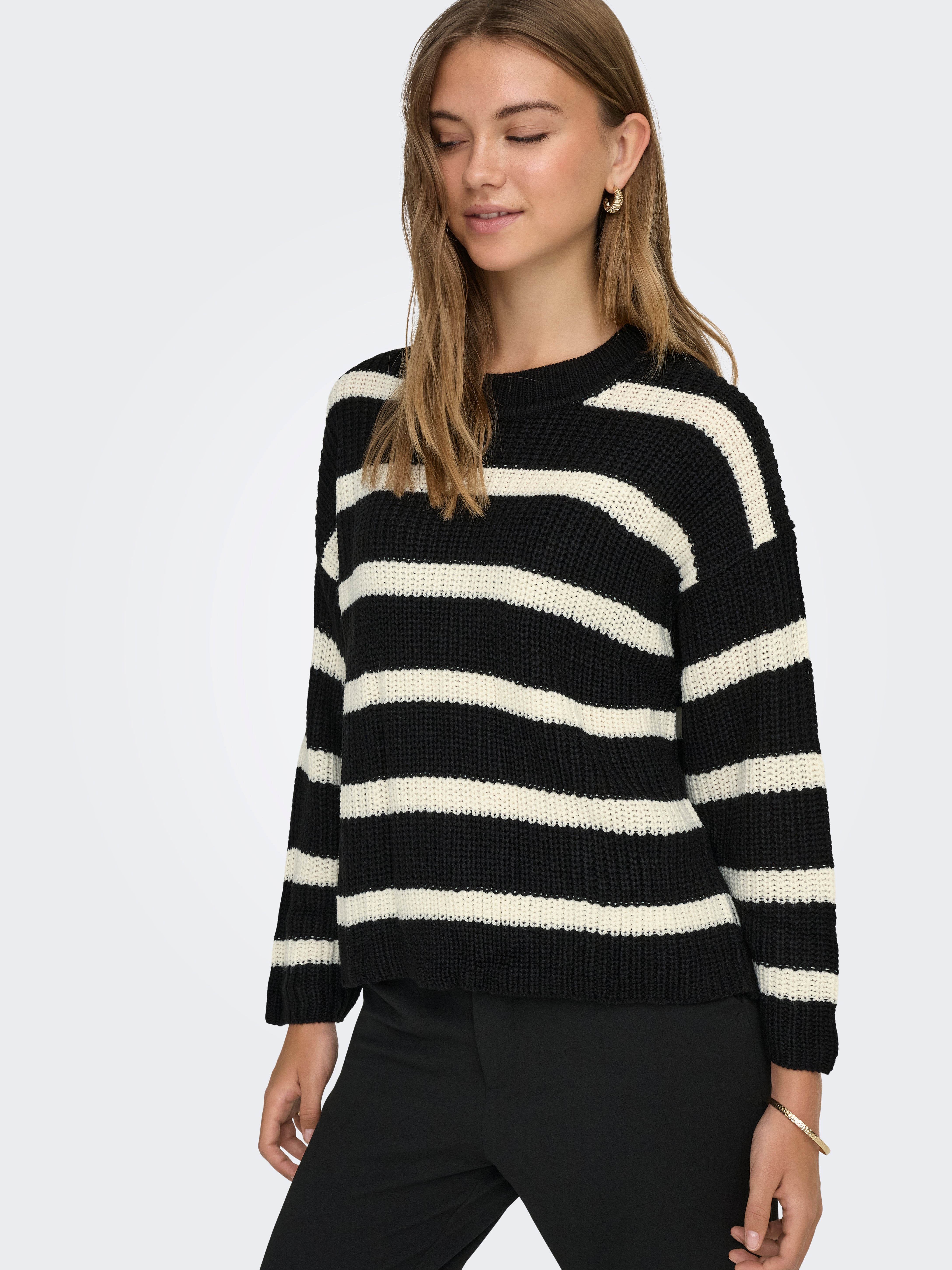 Gestreifter Strickpullover | Schwarz | ONLY®