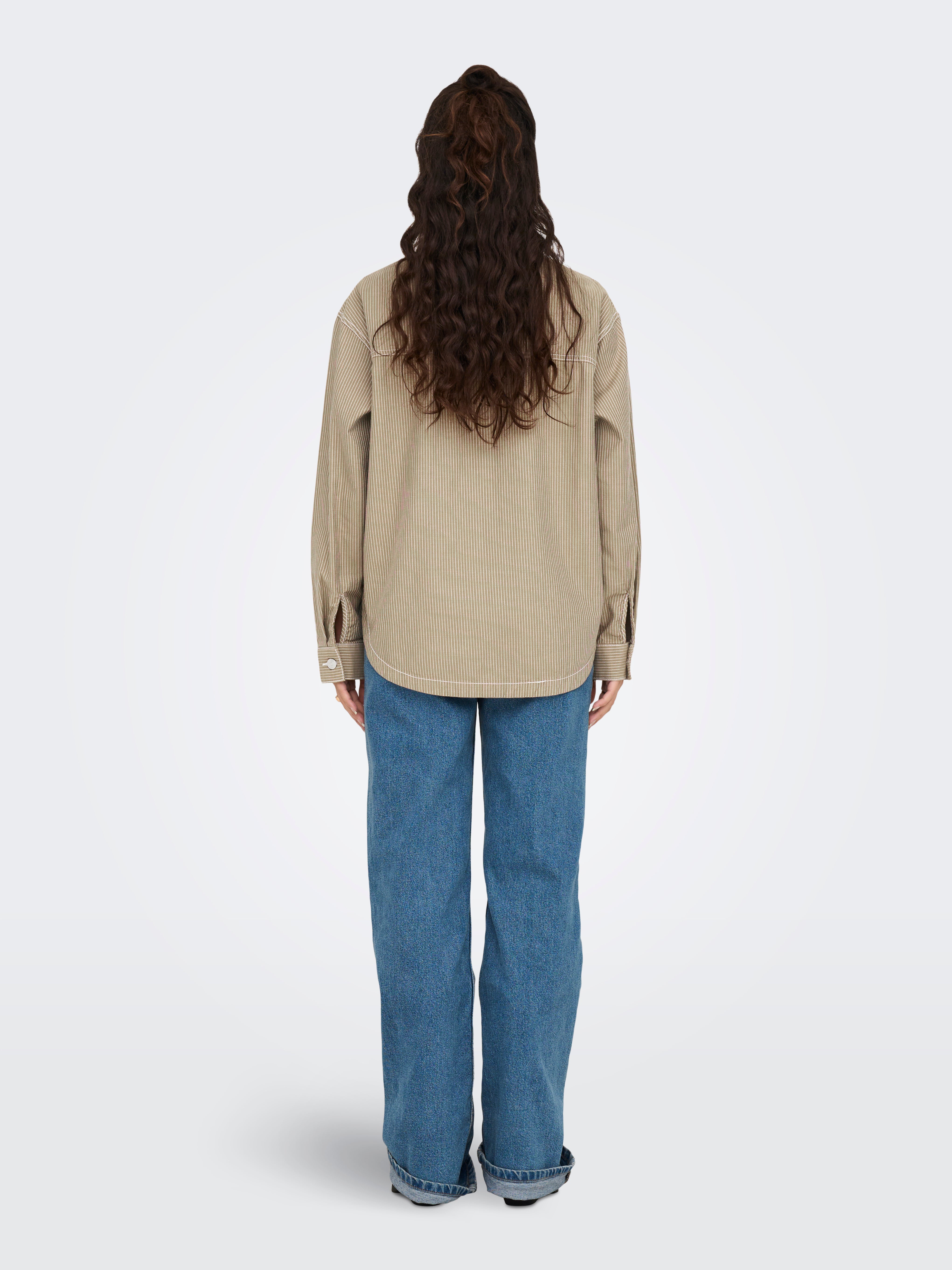 Camiseta Puños Fuera - Tú Personalizas