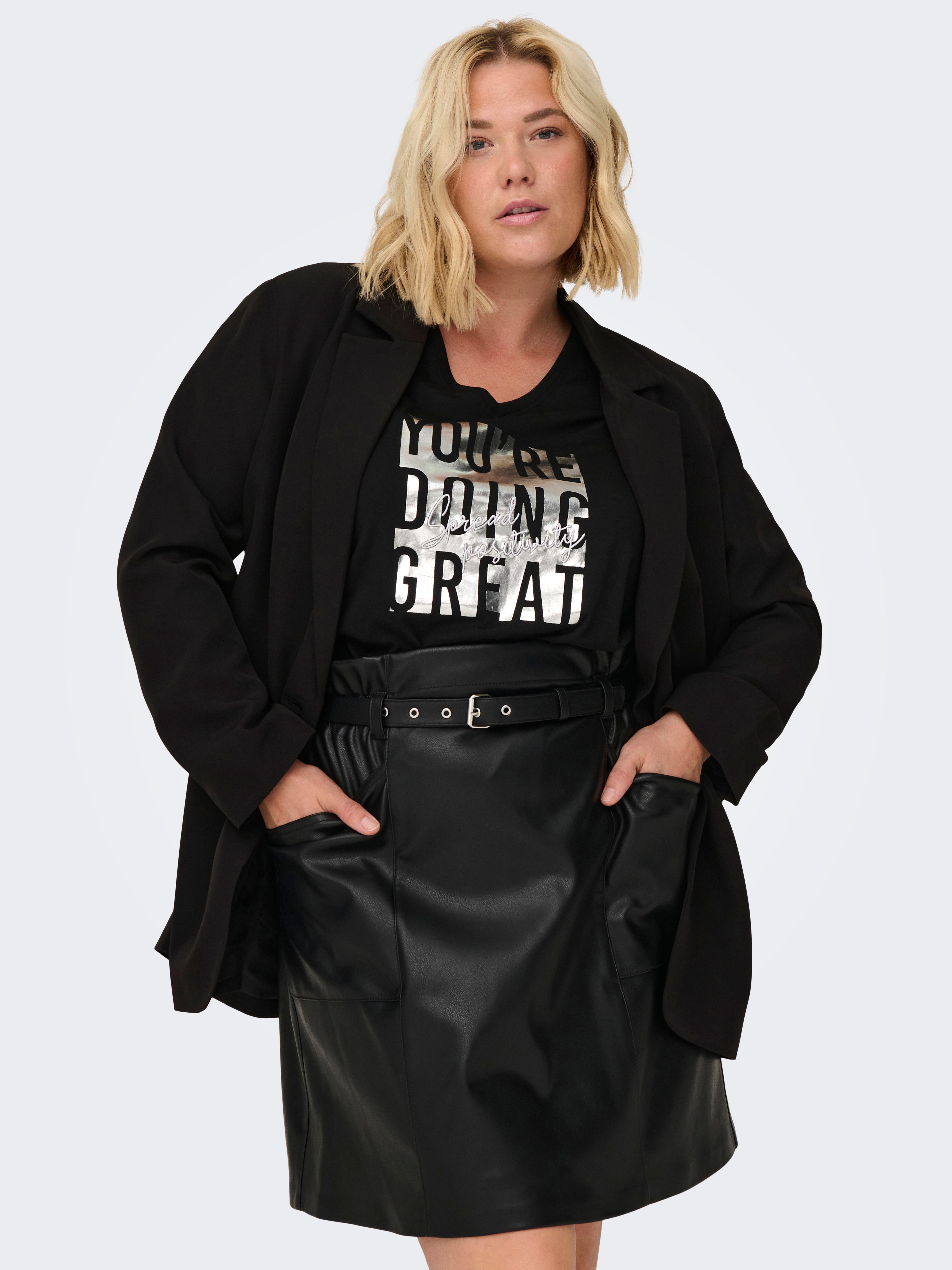 Locker geschnitten Fallendes Revers Curve Blazer | Schwarz | ONLY®