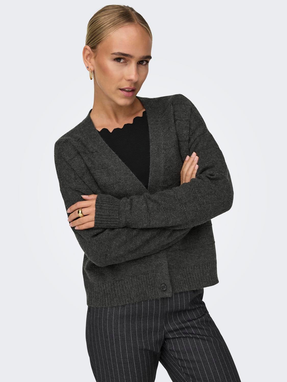 Cardigans en maille Col en V | Gris foncé | ONLY®