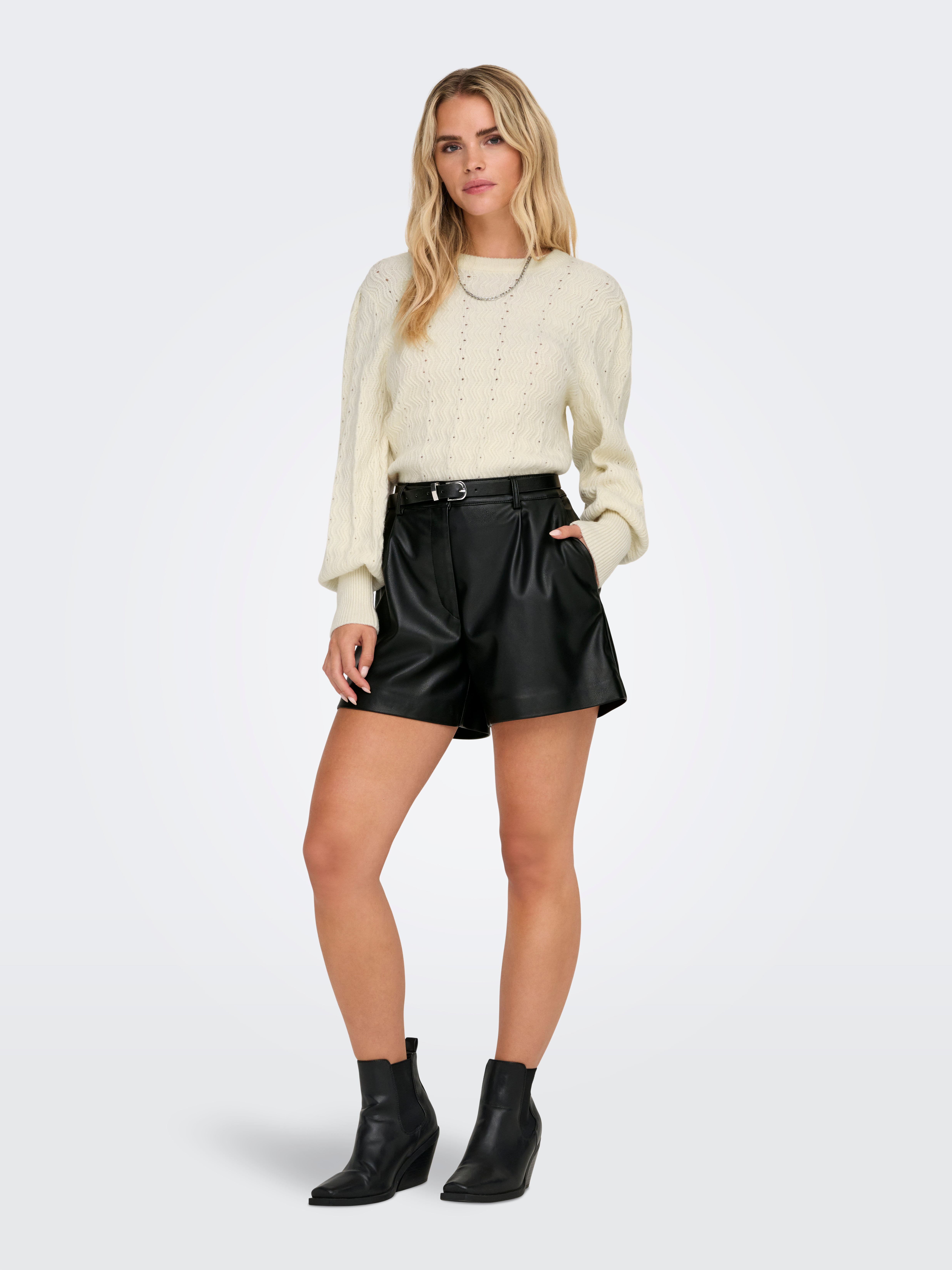 ONLMAGGA Loose fit Shorts | Sort | ONLY®