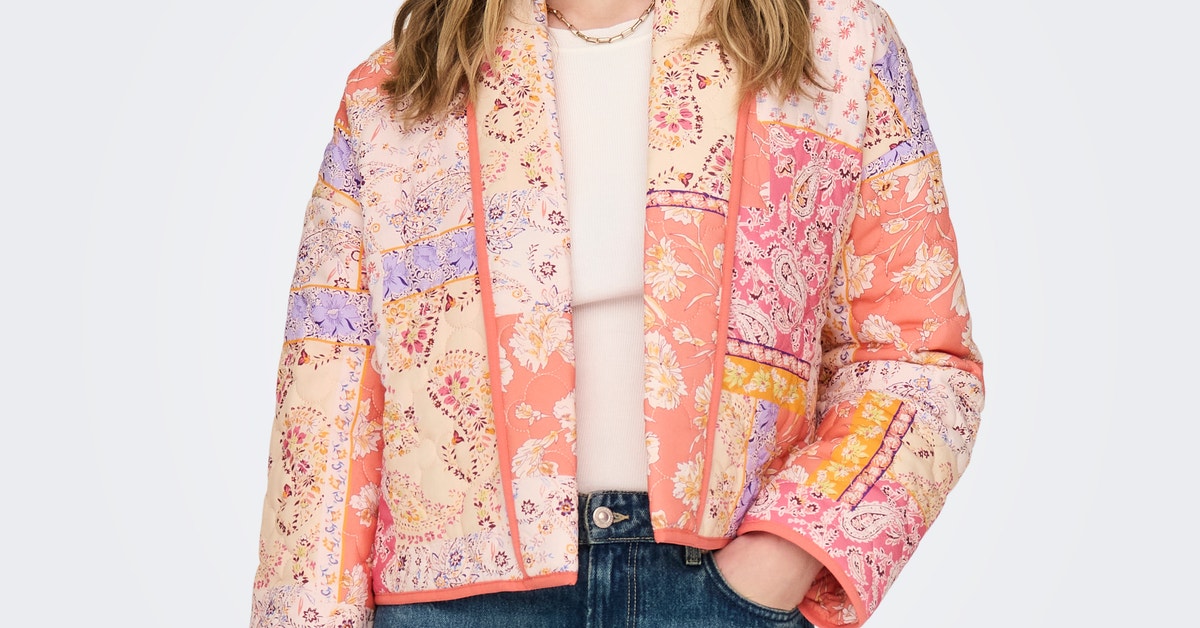 Quiltet patchwork jakke | Lyserosa | ONLY®