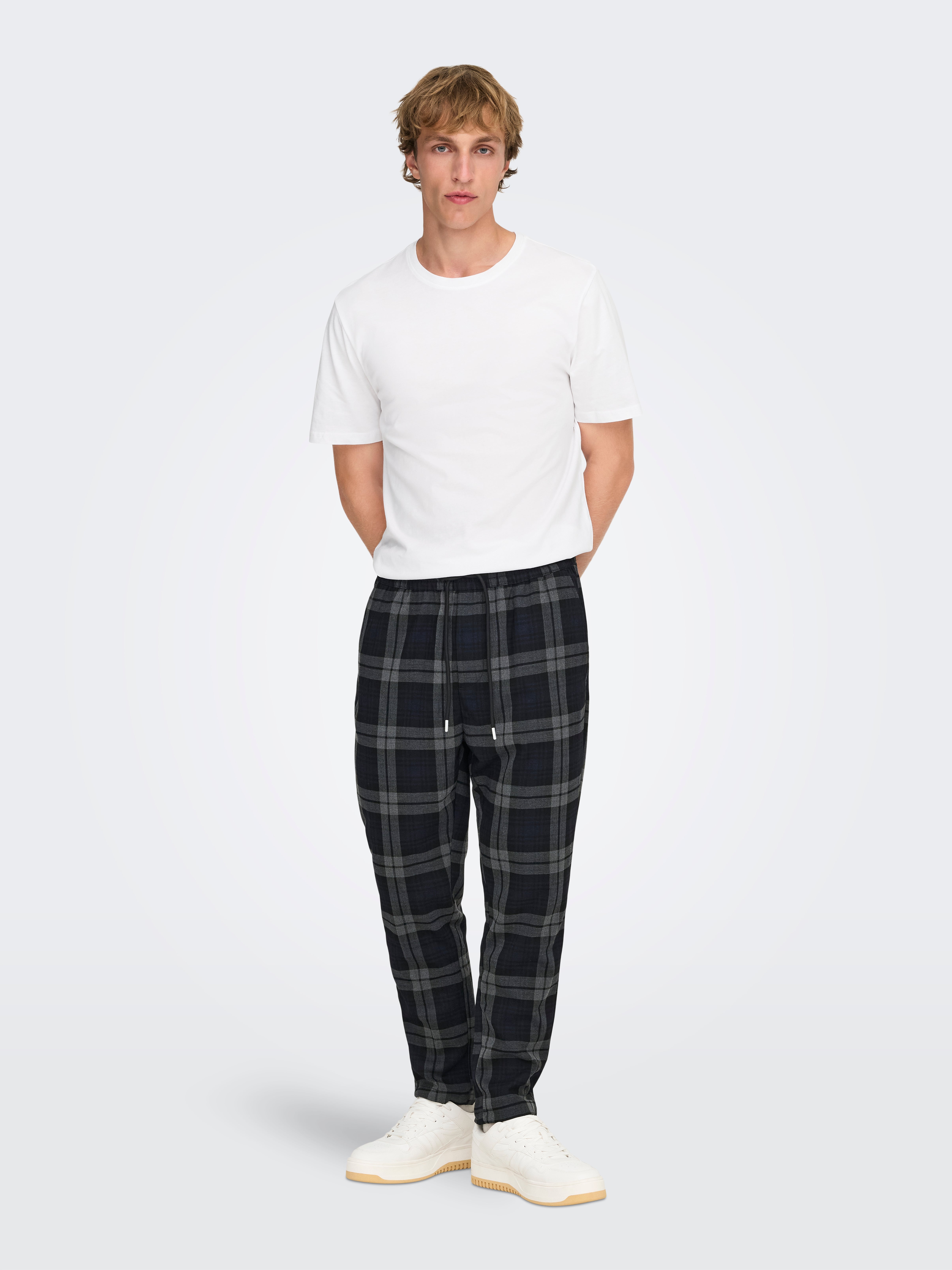 T-shirts Long Line Fit Col rond | Blanc | ONLY & SONS®