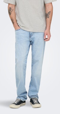 ONSWEFT Mid waist Regular fit Jeans | Lichtblauw | ONLY & SONS®
