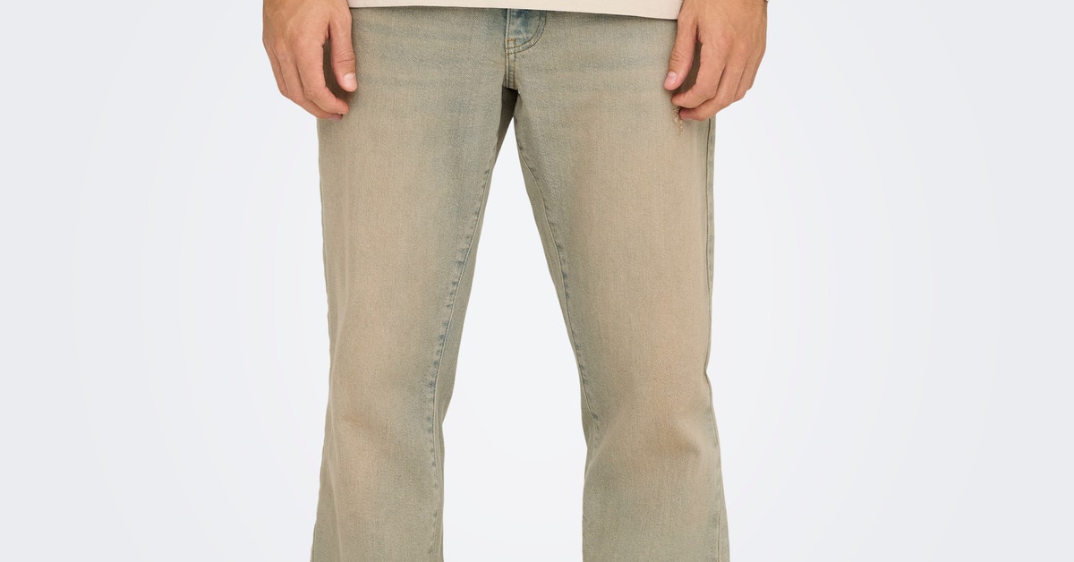 ONSWEFT Low rise Regular Fit Jeans | Medium Blue | ONLY & SONS®
